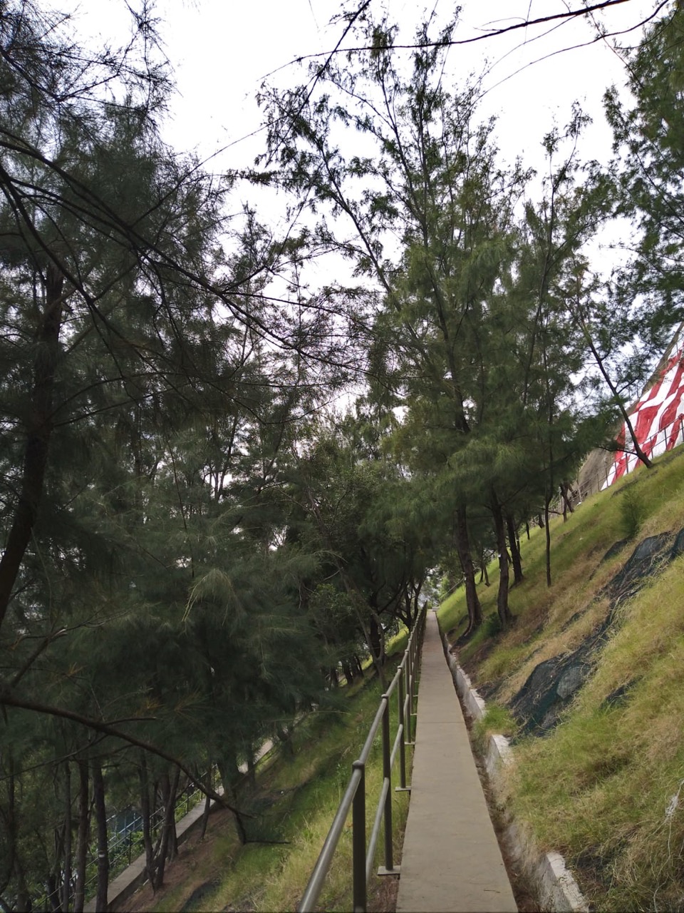 格仔山 - 元路上